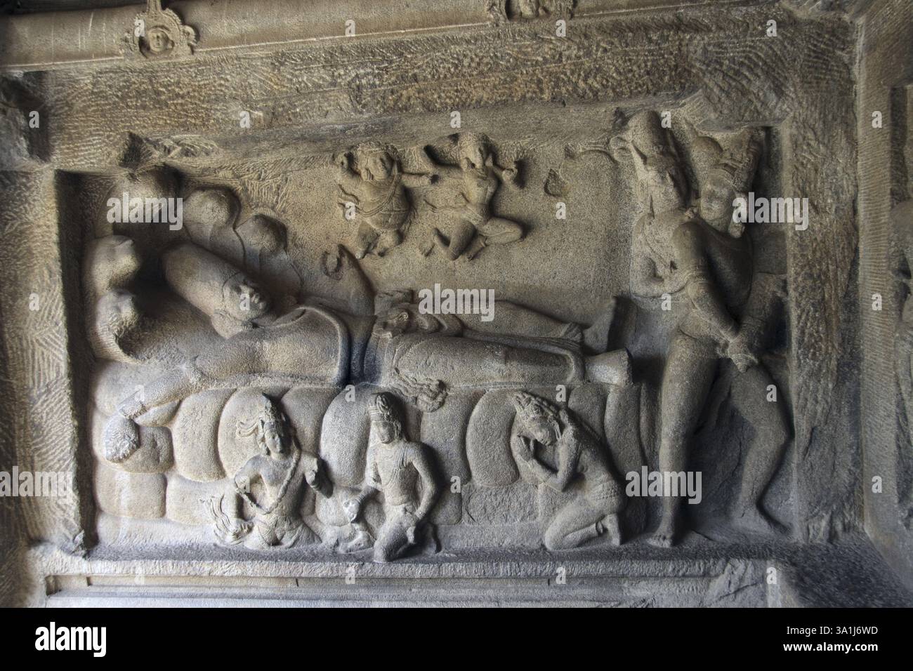 Lord Vishnu, rock sculpture, Mandapam, Mamallapuram, Tamil Nadu, India ...