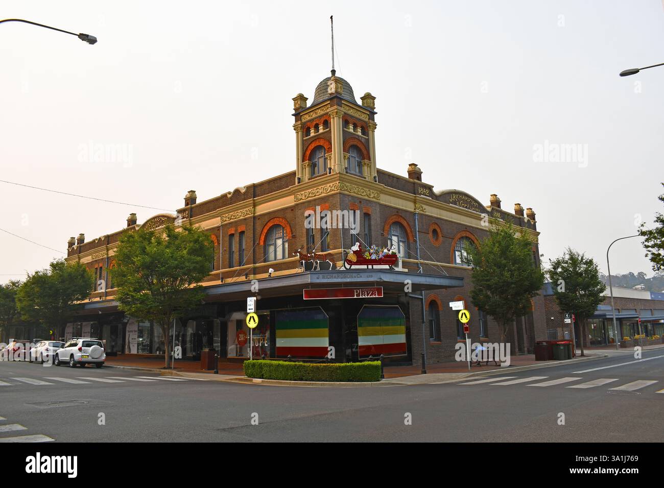 Armidale plaza hi-res stock photography and images - Alamy