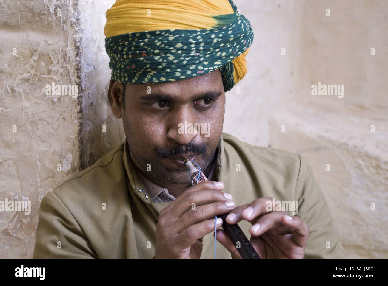 Musician playing shehnai at Mehrang Garh fort at Jodhpur, Rajasthan ...
