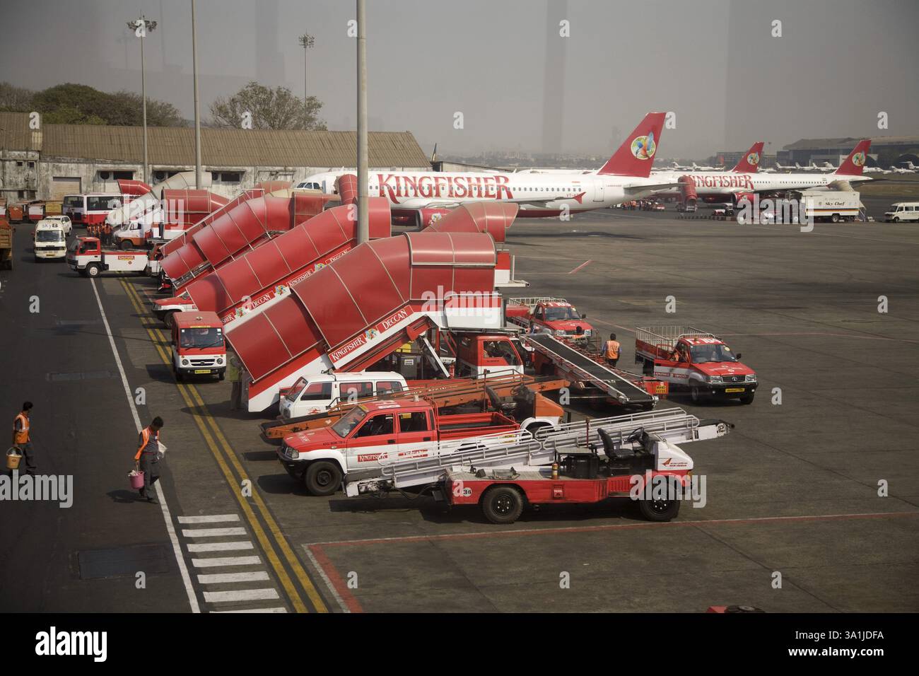 Kingfisher deccan flight air bus A320 is ready to take off at ...