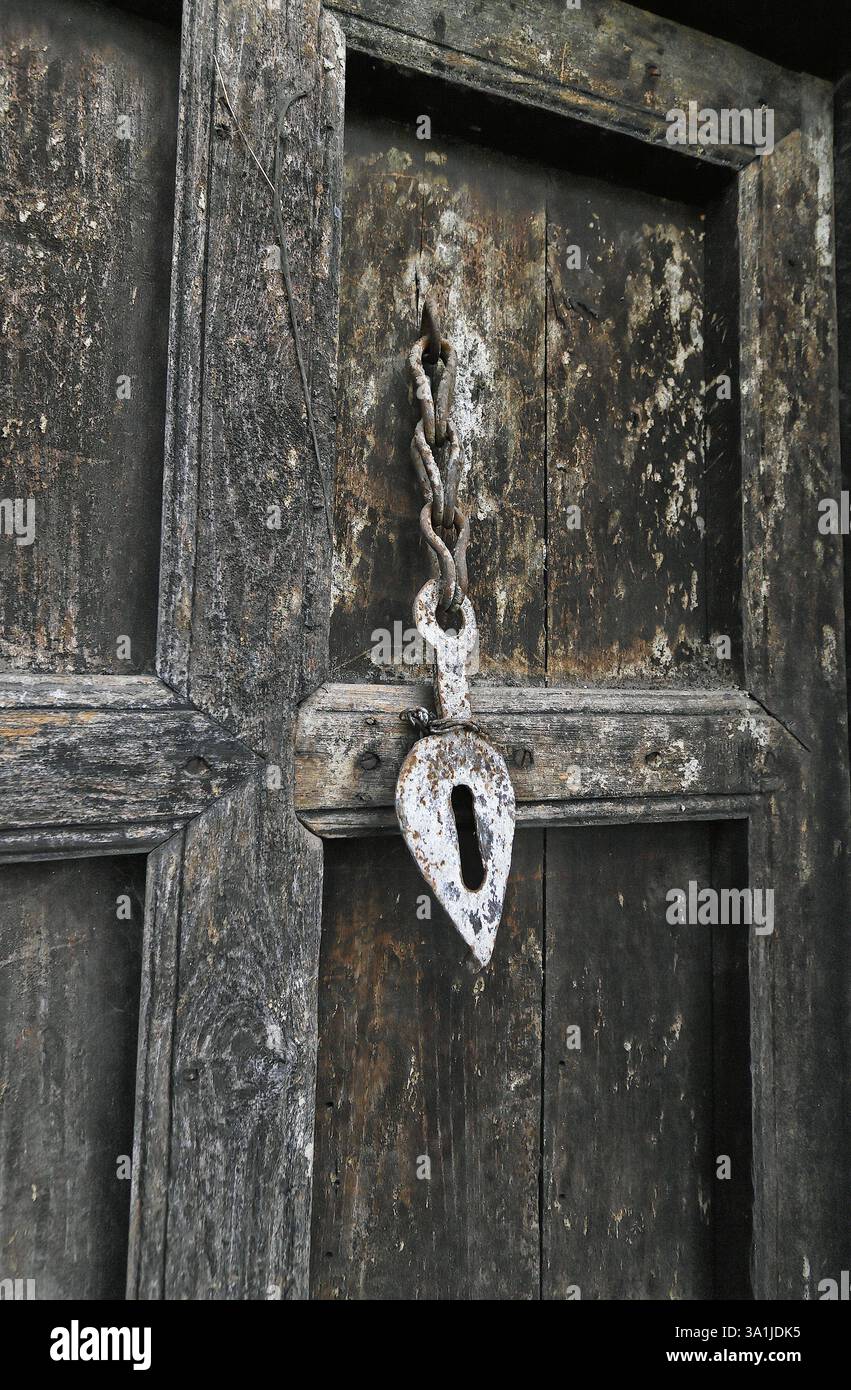 Old Wooden Window, Shaniwar Wada, Pune, Maharashtra, India, Asia Stock ...