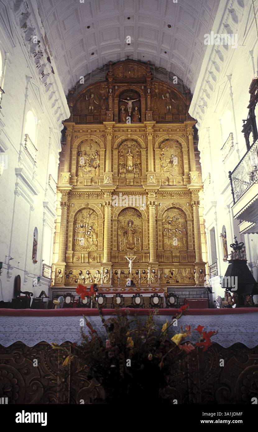 Interior of Saint Francis Xavier's church, Goa, india Stock Photo - Alamy