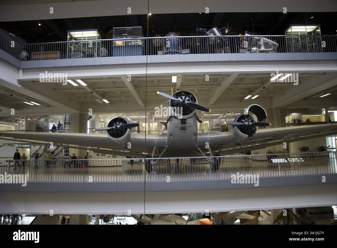 Propeller aircraft, Aircraft aeroplane airplane on display, Deutsches ...
