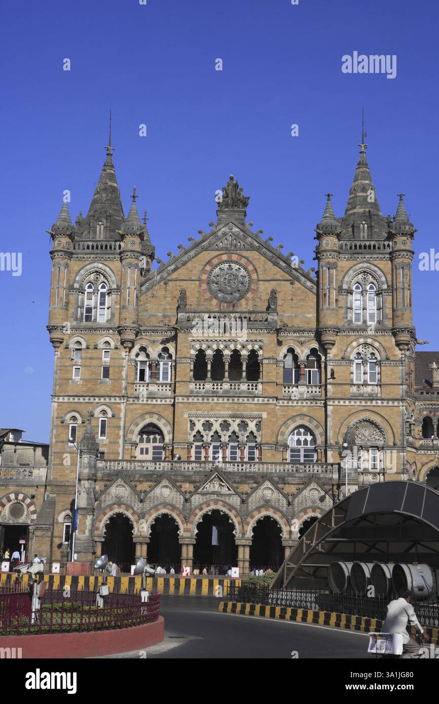 Chhatrapati Shivaji Terminus (formerly Victoria Terminus) Victorian ...