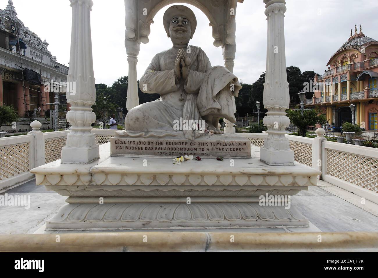 Erected 1910 by founder of temple garden Rai Budree Das Bahadoormookim ...