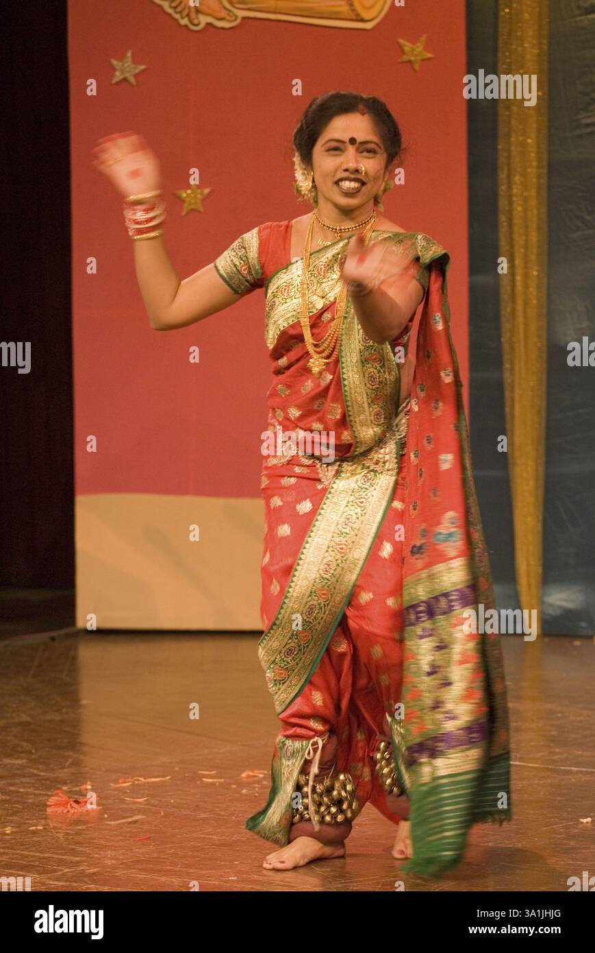 Woman performing traditional folk dance Lavani, Maharashtra, India NA MR Stock Photo - Alamy