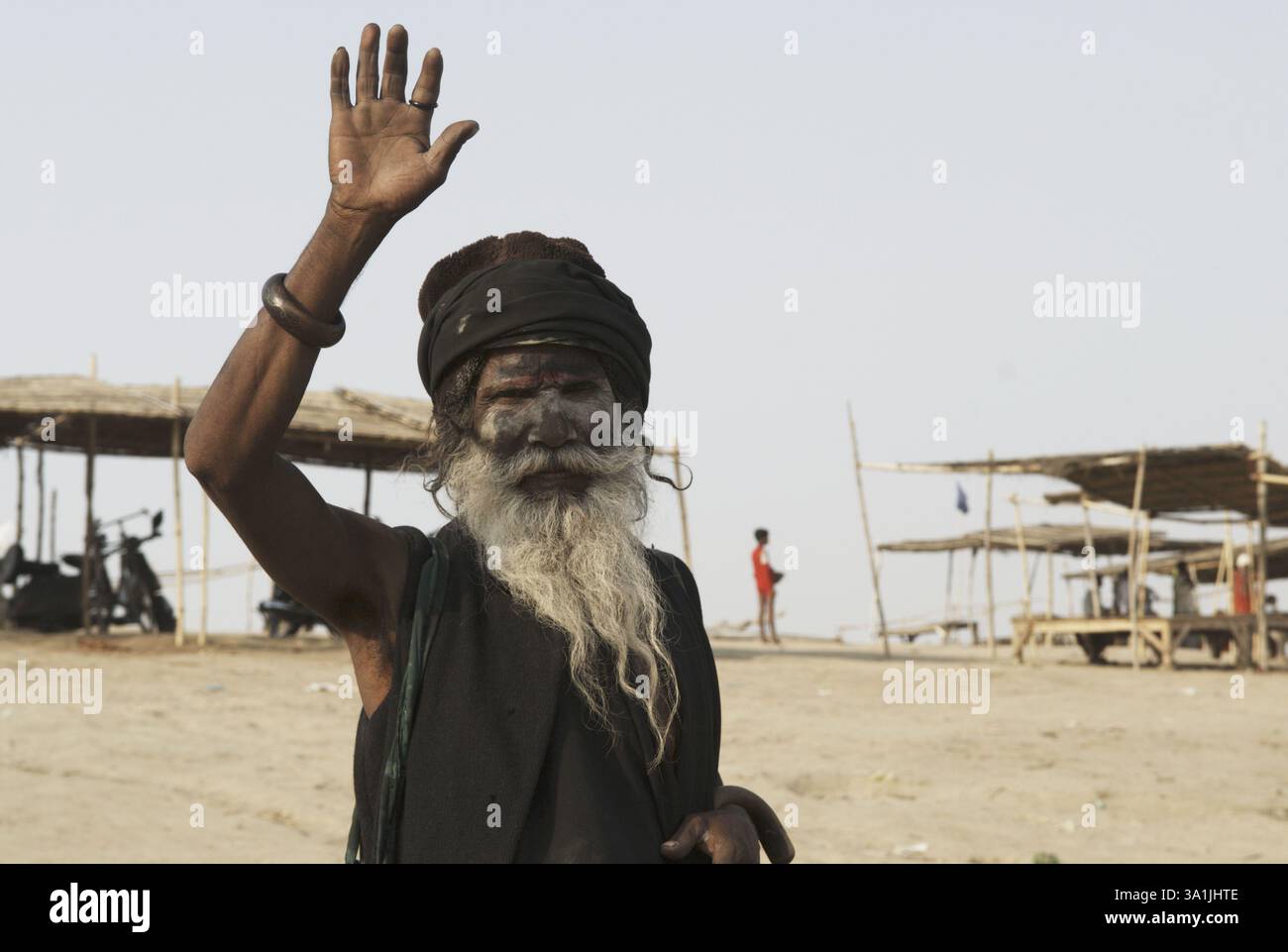 Sadhu raising hand, Triveni sangam, Allahabad, Uttar Pradesh, India ...