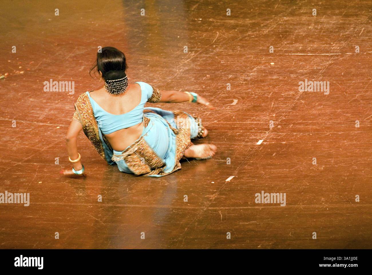 Woman performing traditional folk dance Lavani, Maharashtra, India NA MR Stock Photo - Alamy