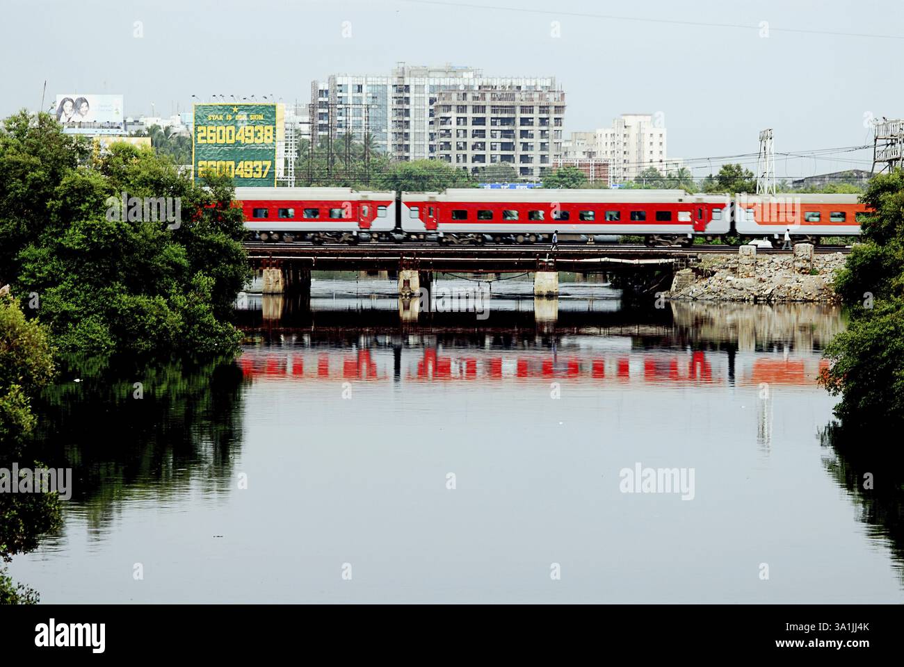 Superfast train Delhi Rajdhani Express which travels from Bombay to ...