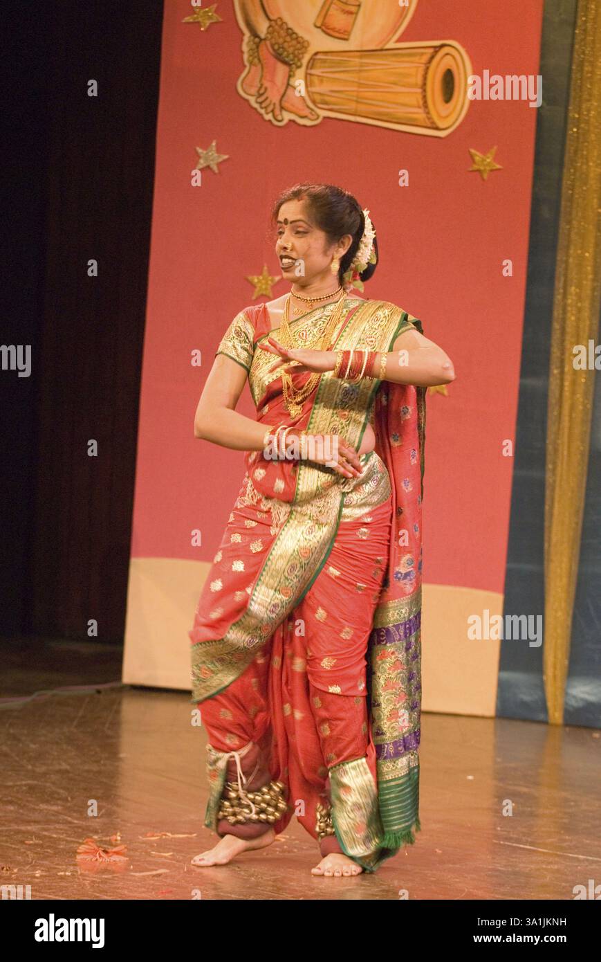Woman performing traditional folk dance Lavani, Maharashtra, India NA ...