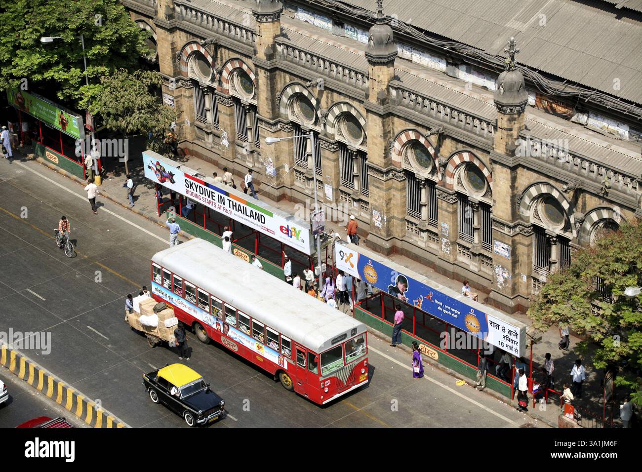 BEST Bus stop outside the Chhatrapati Shivaji Terminus (CST), Bombay ...