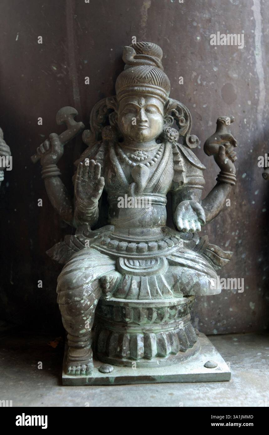 Sculptures in the copper, Flag Mast of Mahadeva temple in ...