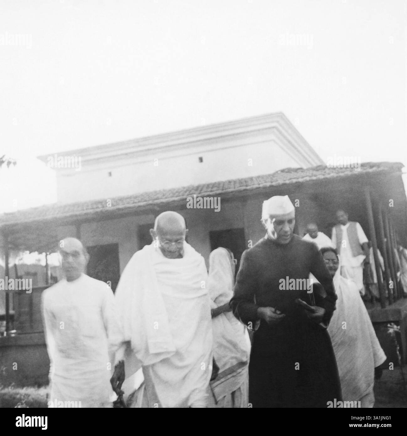 Pyarelal Nayar, Mahatma Gandhi, Jawaharlal Nehru and Amtus Salam ...