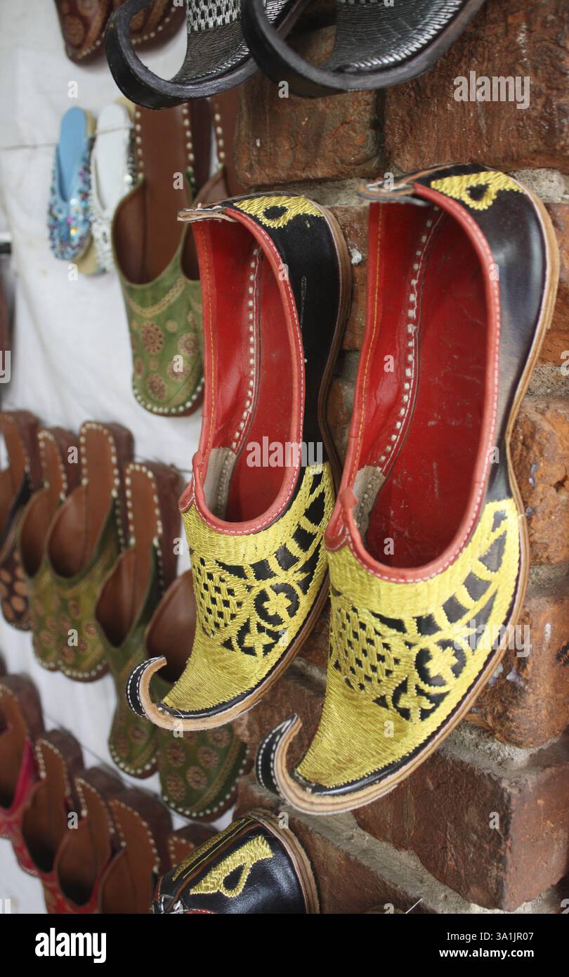 Shoos stall, Dilli haat market, Delhi, India, Asia Stock Photo - Alamy