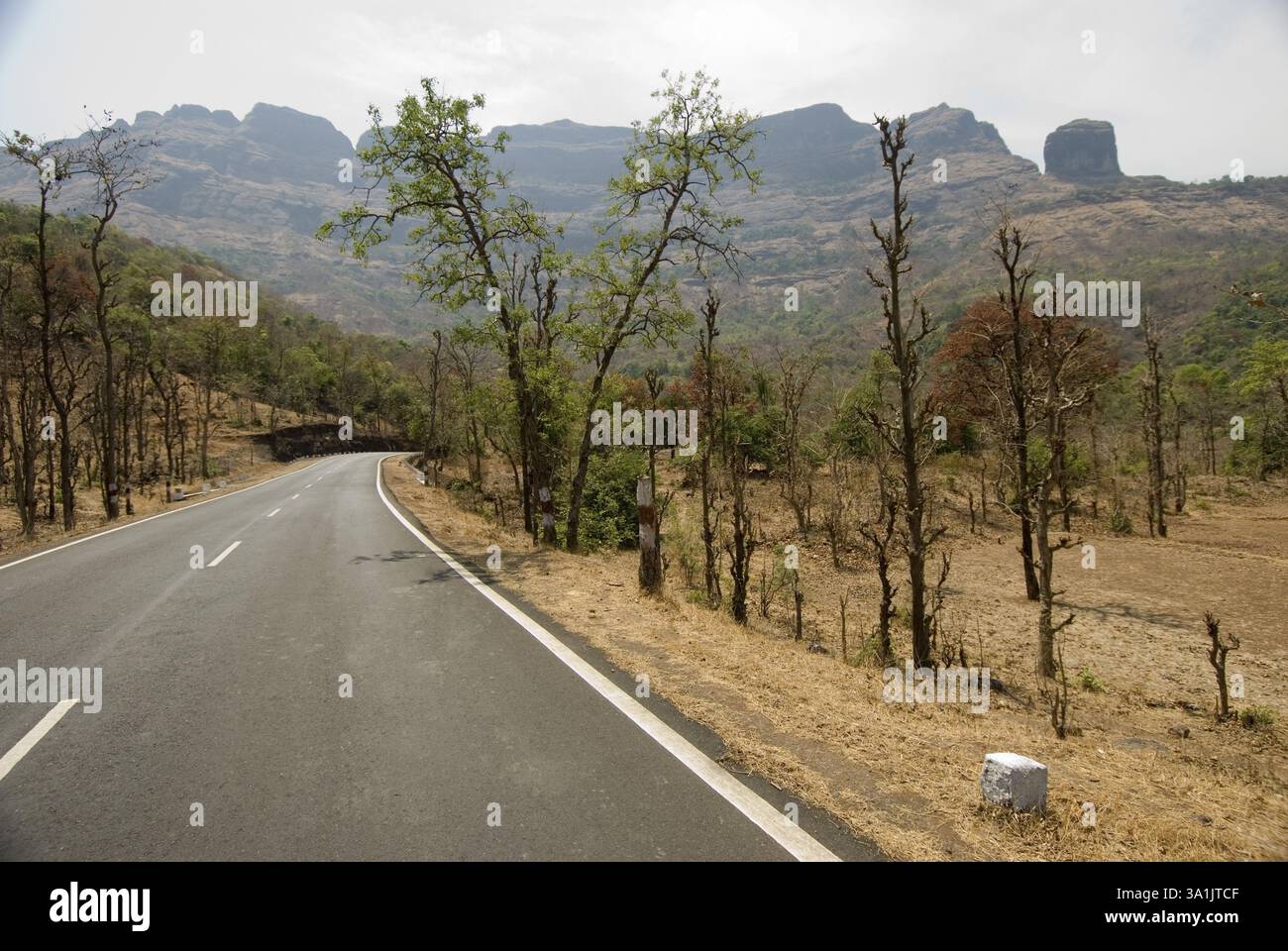 Road in summer national highway NA 222 at malshej ghat, Maharashtra ...