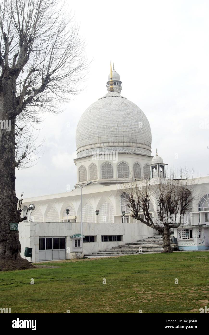 Mosque Hazratbal Shrine, Srinagar, Jammu & Kashmir, India, Asia Stock ...