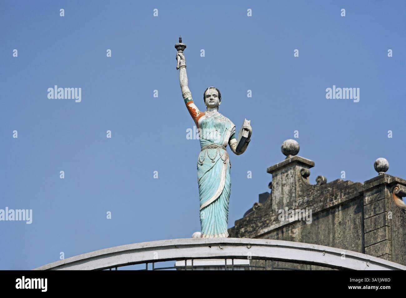 Statue of female, Pune, Maharashtra, India, Asia Stock Photo - Alamy