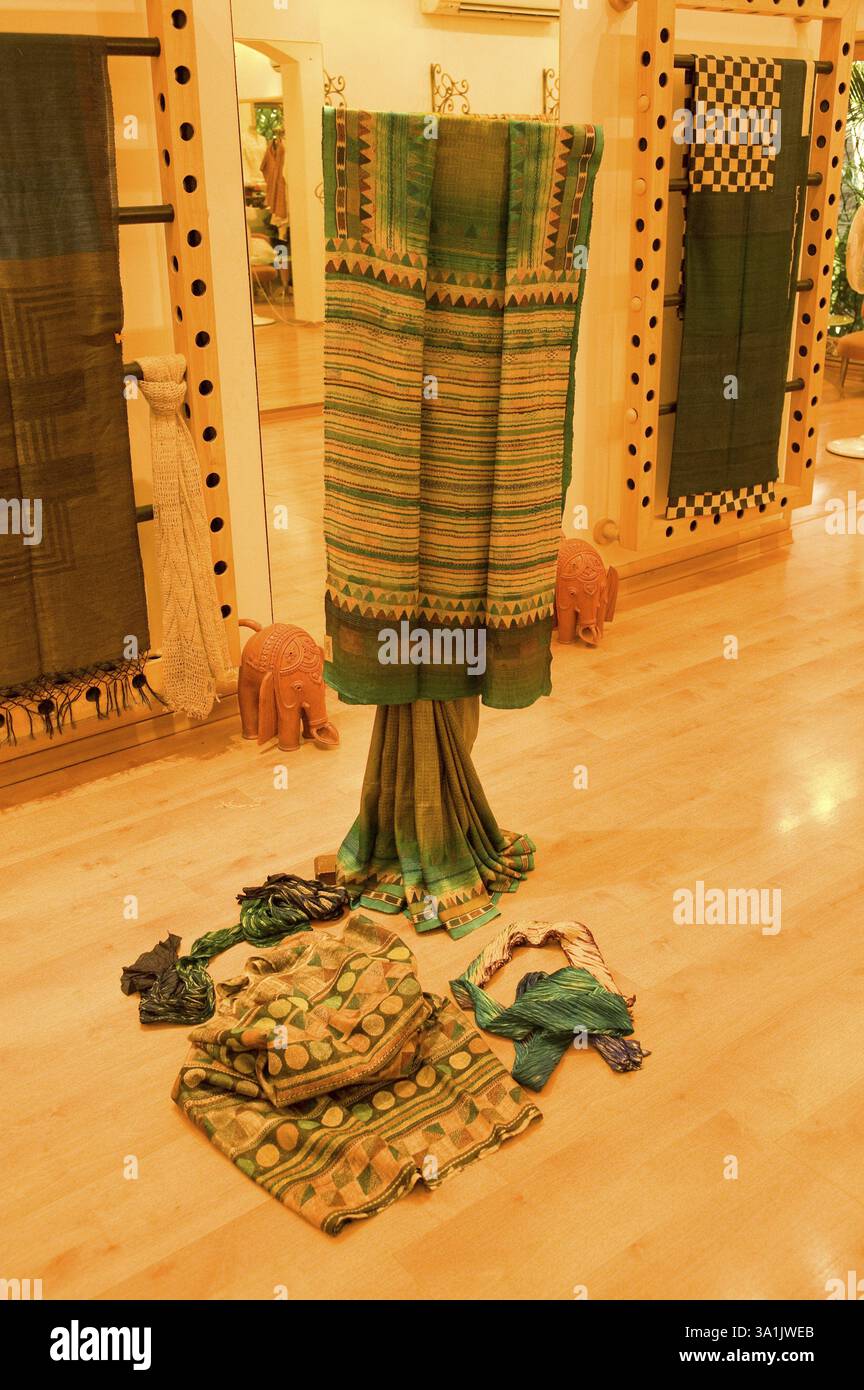Traditional fabric shop, Weavers' Studio, Calcutta, West Bengal, India ...