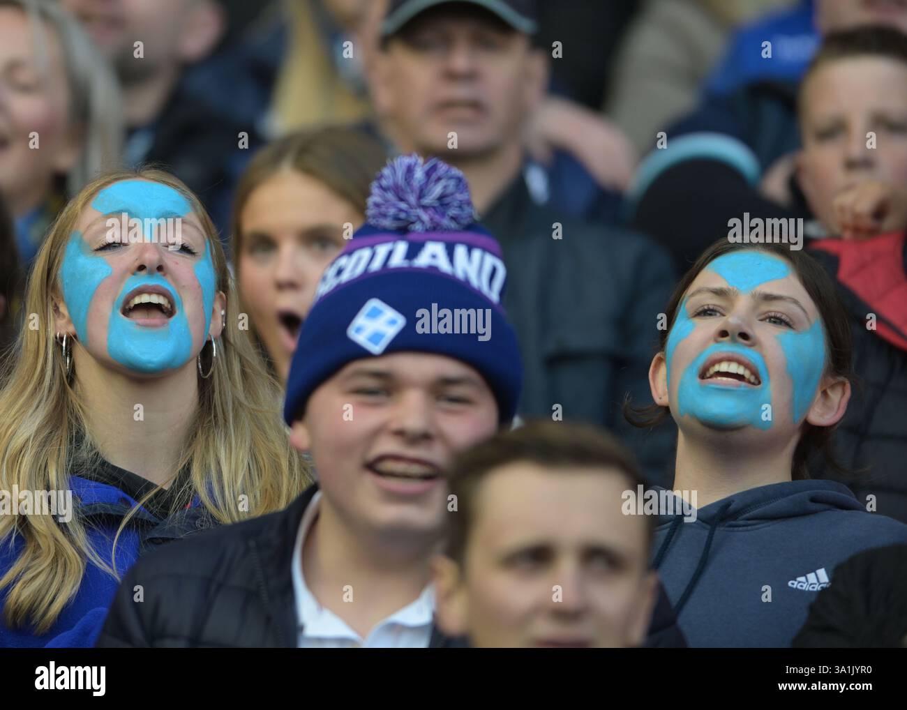 Edinburgh, Scotland, 8th March 2025. Scotland fans during the Six ...