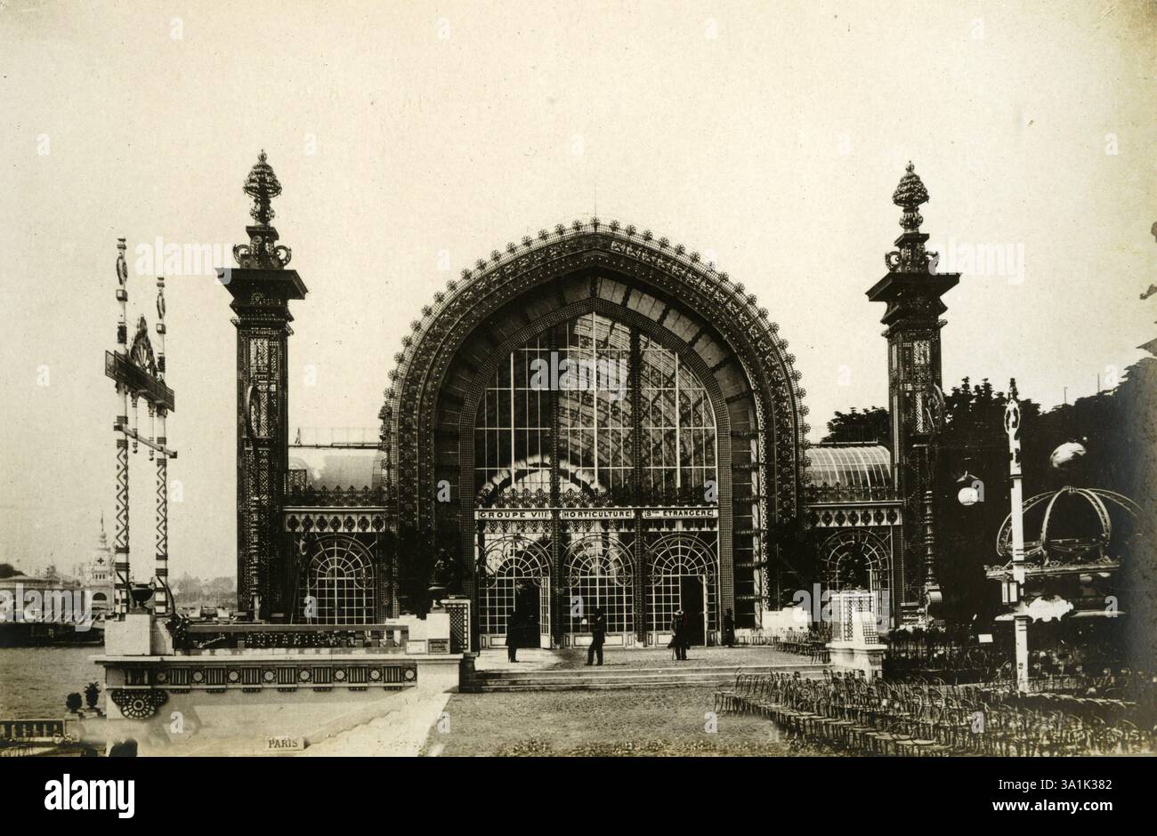 World fair in Paris in 1900 - Exposition Universelle 1900 - Greenhouses ...