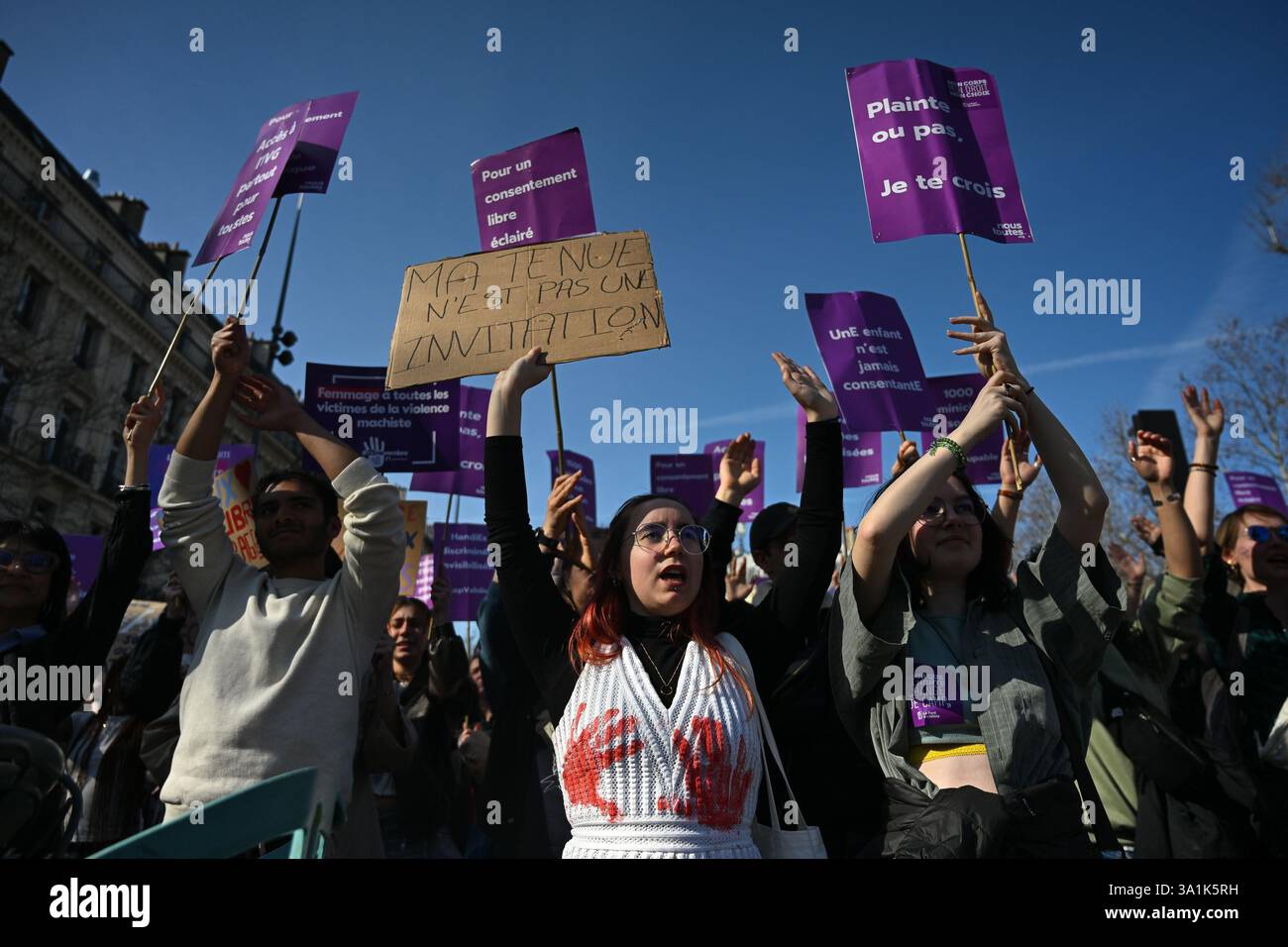 Paris, France. 08th Mar, 2025. Mobilization on March 8, 2025 for ...