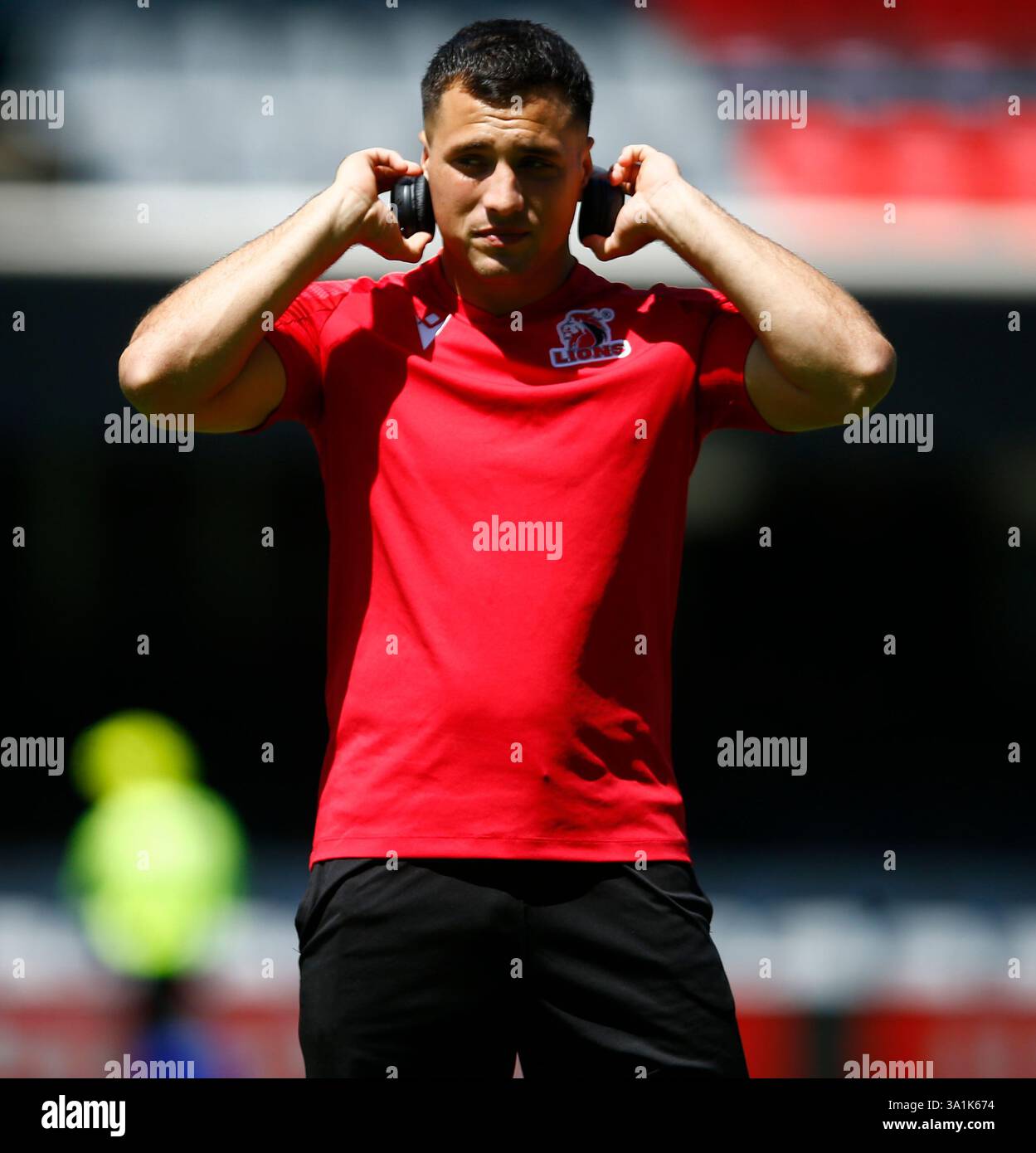 DURBAN, SOUTH AFRICA - MARCH 08: Rynardt Jonker of the Emirates Lions ...