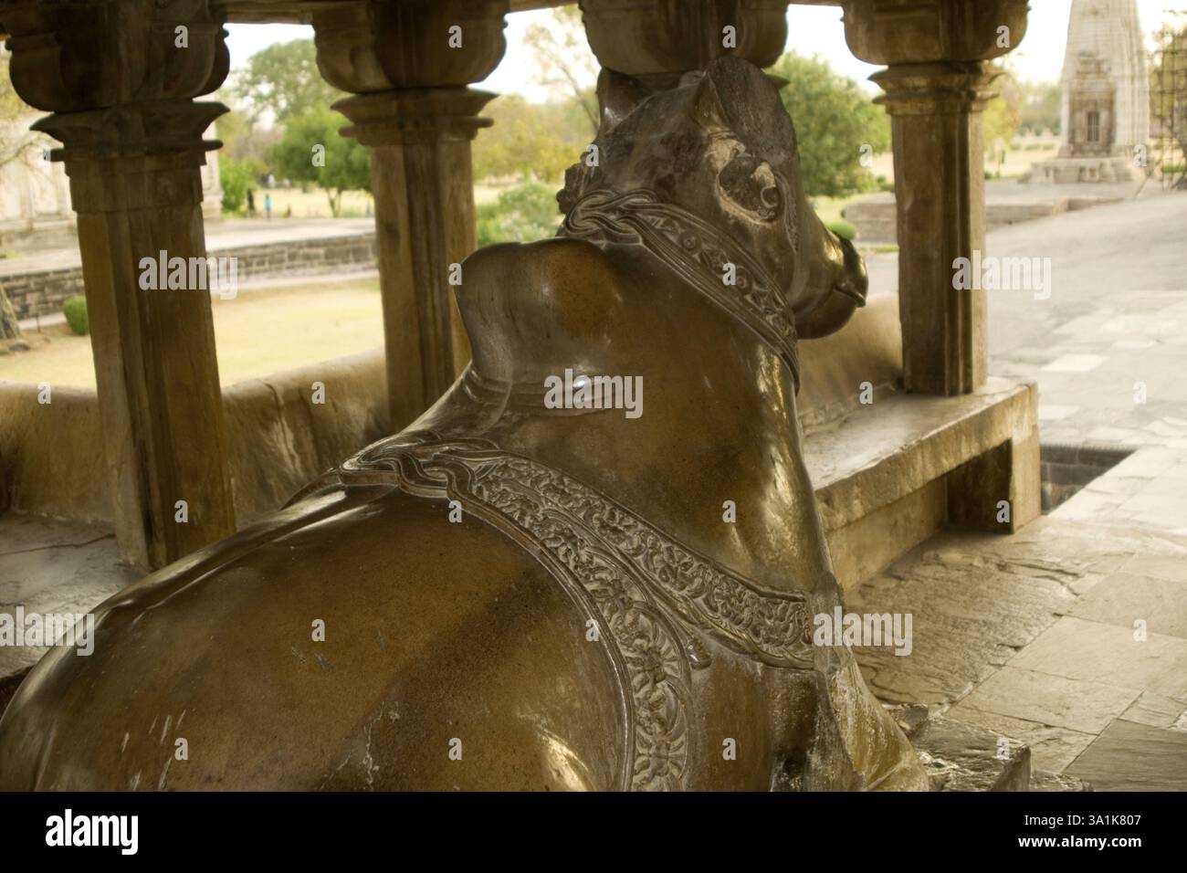 Nandi shrine in front of Vishwanath temple at Khajuraho, Madhya Pradesh ...