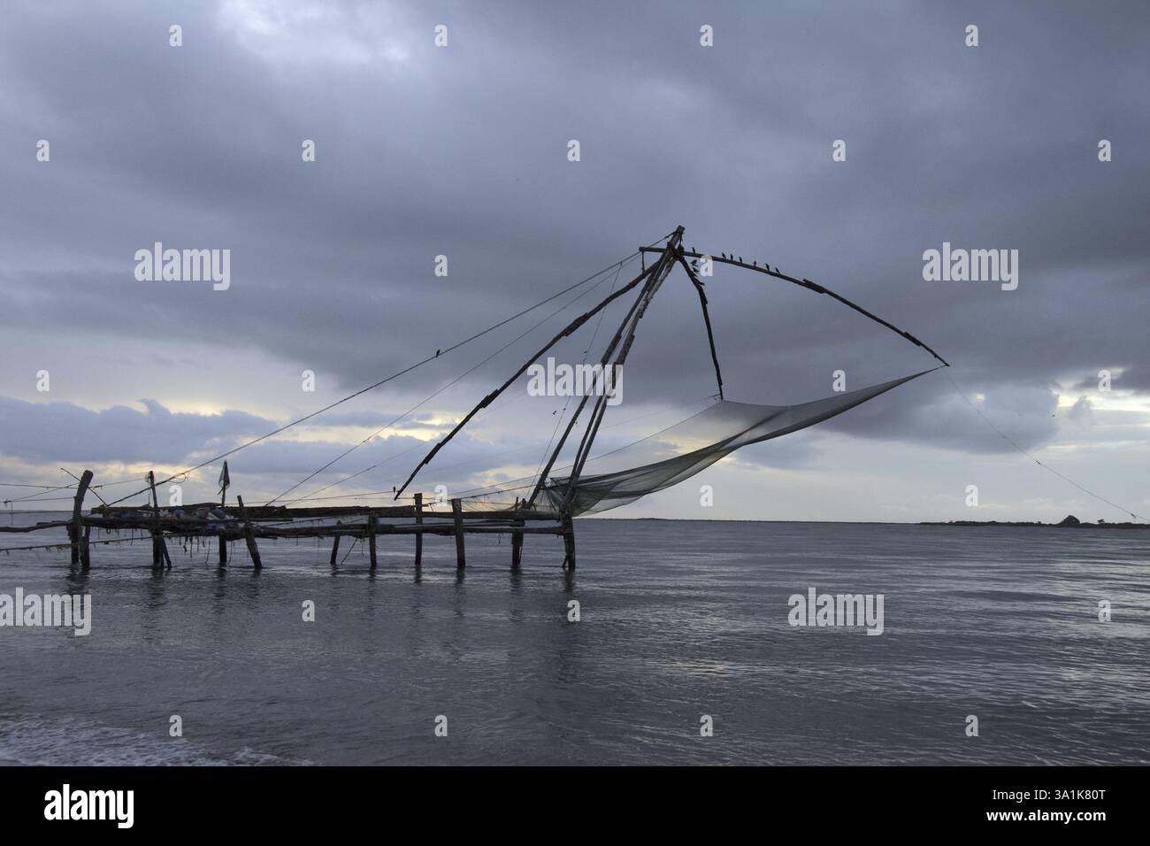 Chinese fishing net, Kochi harbour, Kochi, Kerala, India, Asia Stock ...