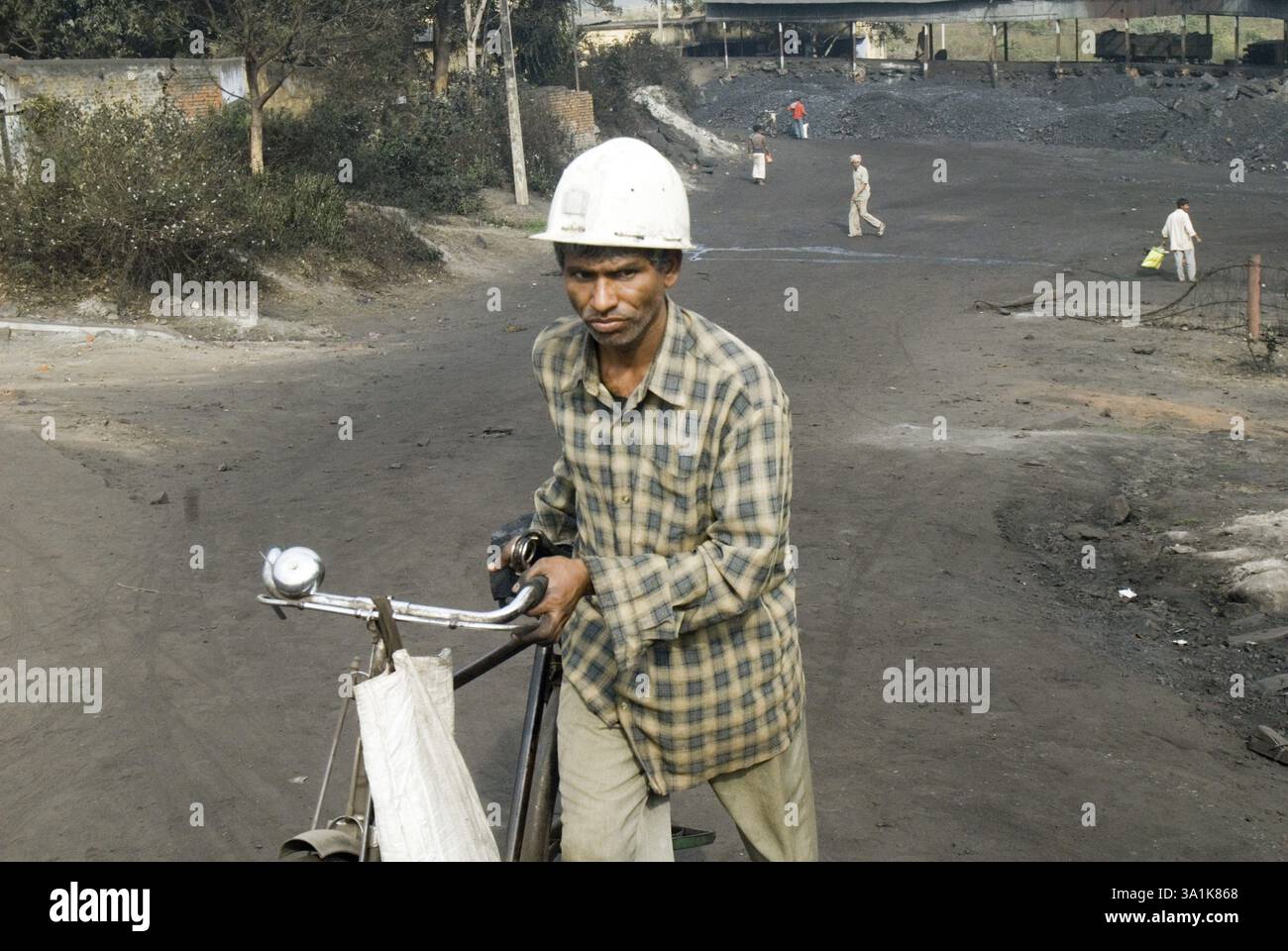 Coal miner going to work in Coal Mines at Dhanbad, Jharkhand, India ...