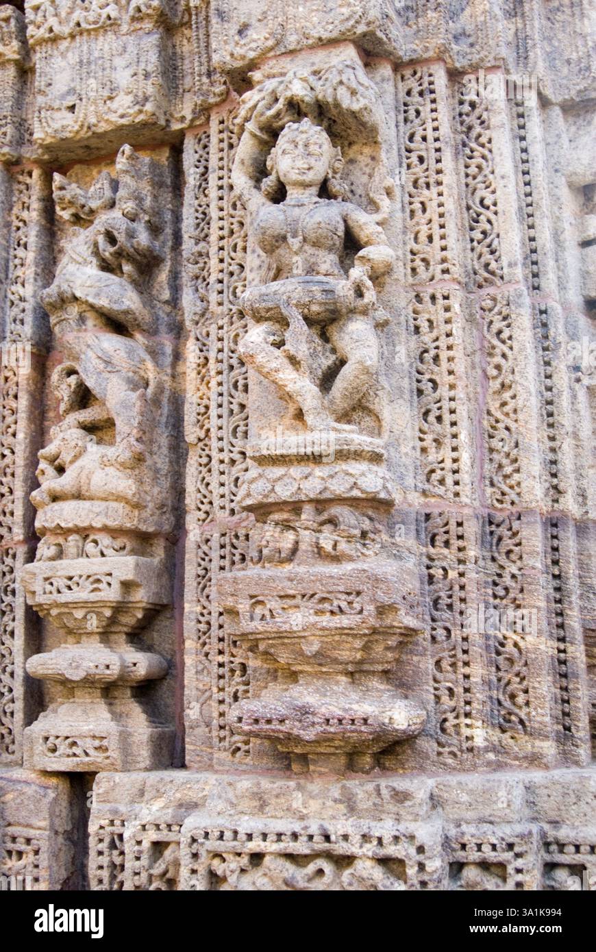 Elaborate symbolic sculptures on wall of Sun temple World Heritage ...