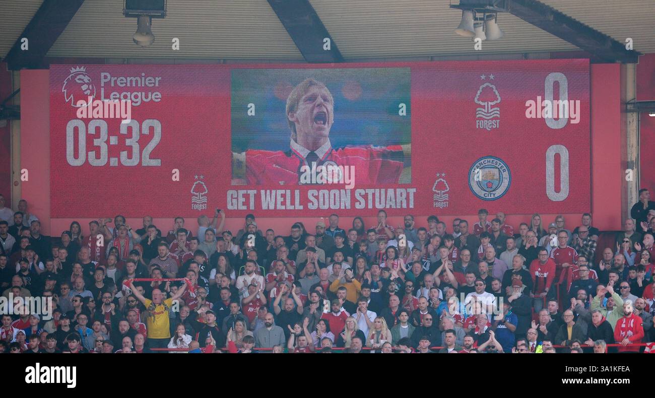 NOTTINGHAM, ENGLAND - MARCH 08: applause for Nottingham Forest legend ...