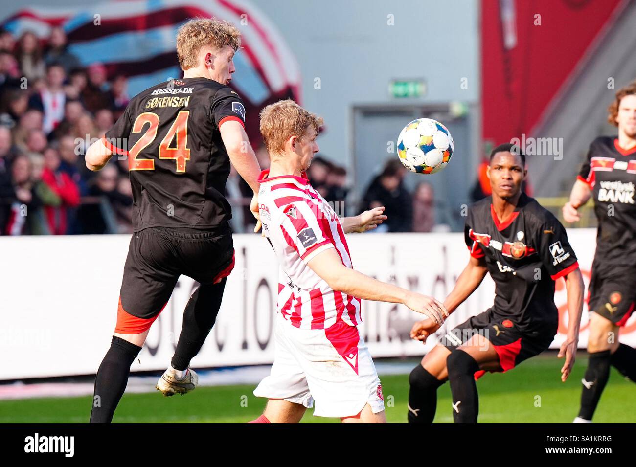 Aalborg, Denmark. 09th Mar, 2025. AaB moeder FC Midtjylland i ...
