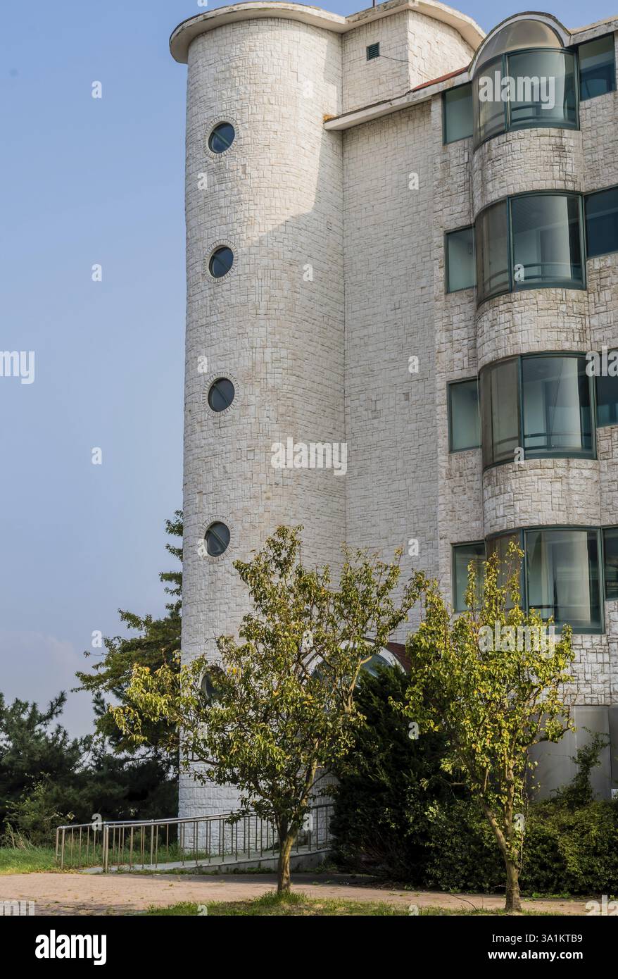 Gunsan, South Korea, September 30, 2020: Exterior of abandoned hotel ...