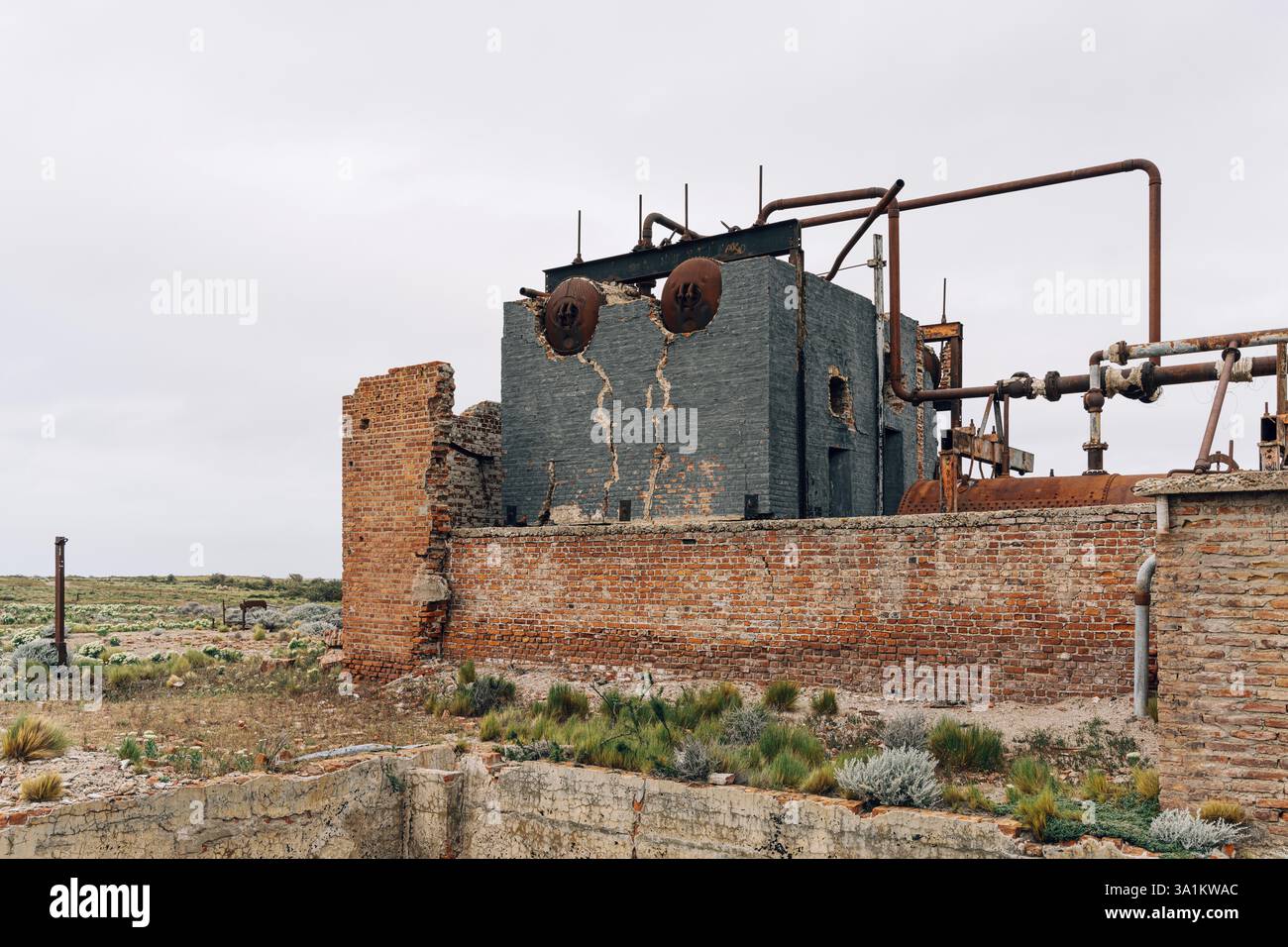 Abandoned Swift factory, The Swift refrigerator in Puerto San Julian ...