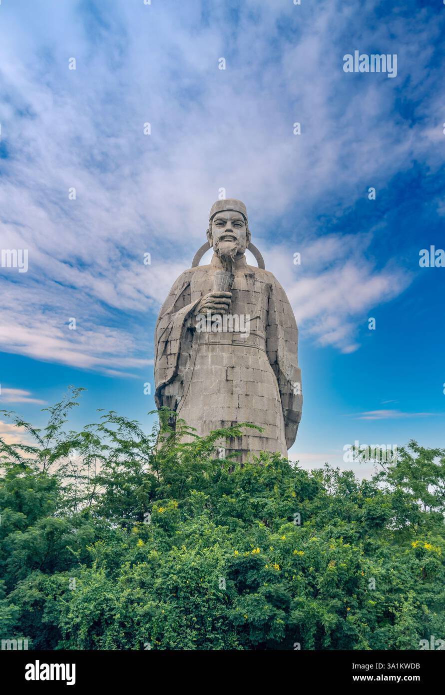 Statue of Liu Zongyuan in Statue Park, Liuzhou City, Guangxi, China ...