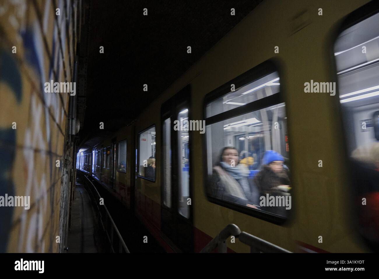 Germany, Berlin, 13/02/2025, S-Bahn tunnel under Schoenhauser Allee ...
