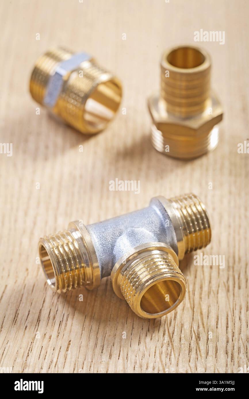 Copper fixtures hi-res stock photography and images - Alamy