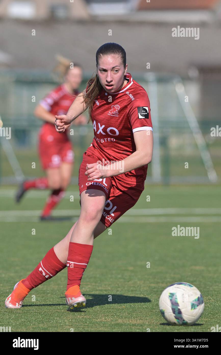 Zulte, Belgium. 08th Mar, 2025. Lena Hubaut (6) of Zulte-Waregem ...
