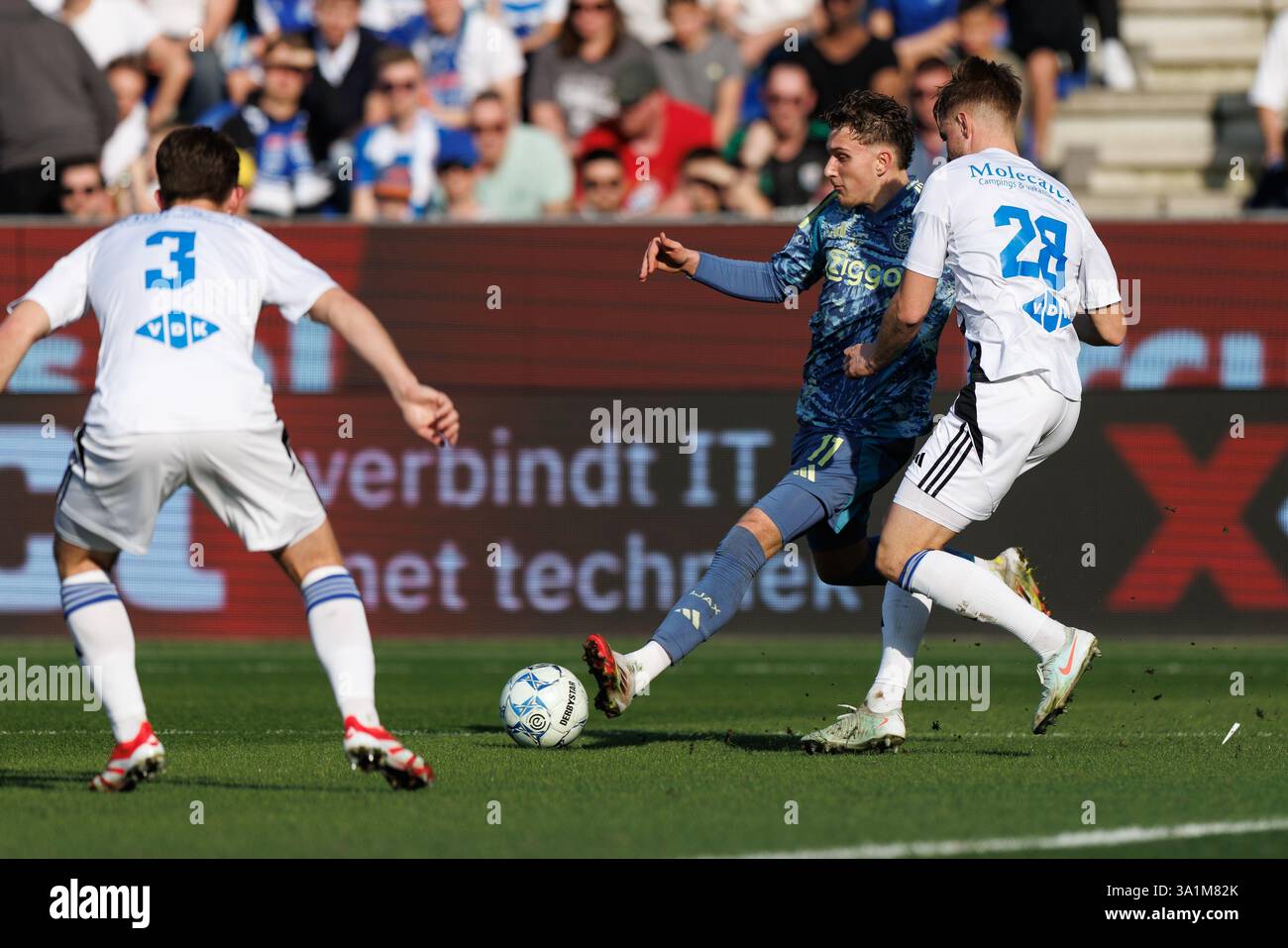Zwolle, Netherlands. 09th Mar, 2025. ZWOLLE, 09-03-2025, MAC3PARK ...