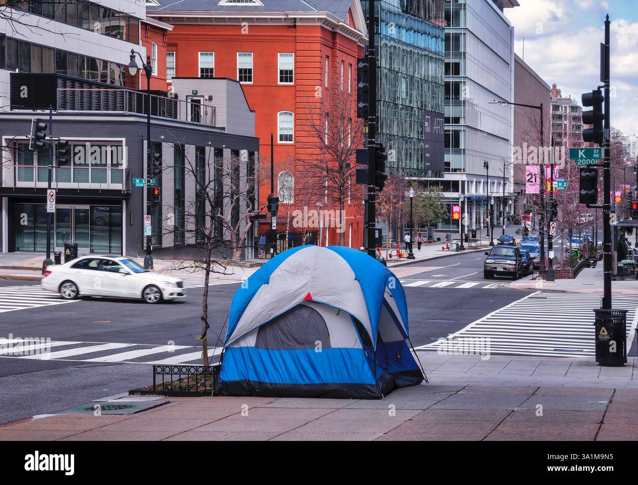 WASHINGTON, DC - FEBRUARY 08: A homeless tent set up on the sidewalk at ...