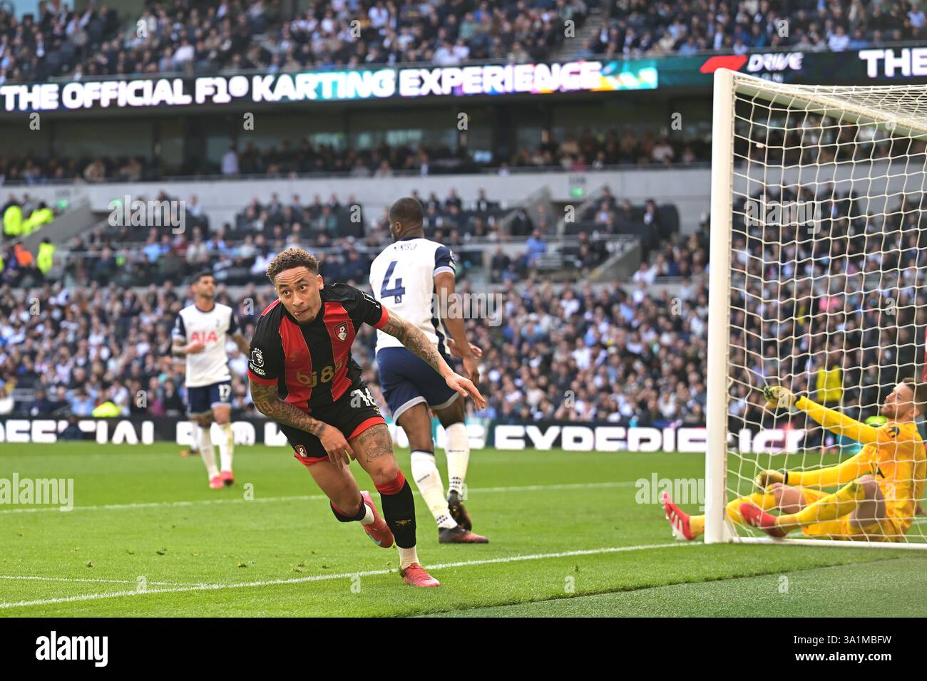 London, UK. 9th Mar, 2025. GOAL Marcus Tavernier of Bournemouth opens ...