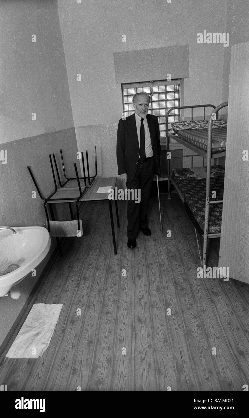 Germany, Berlin, 06.03.1992, Hans-Joachim Helwig-Wilson, SPD working ...