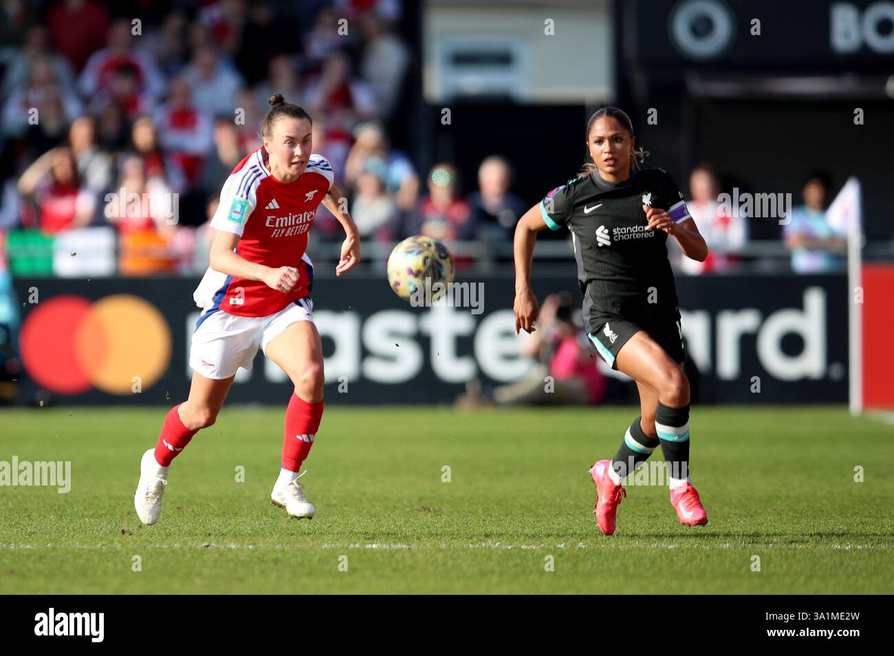 Liverpool's Taylor Hinds (right) and Arsenal's Caitlin Foord (left ...