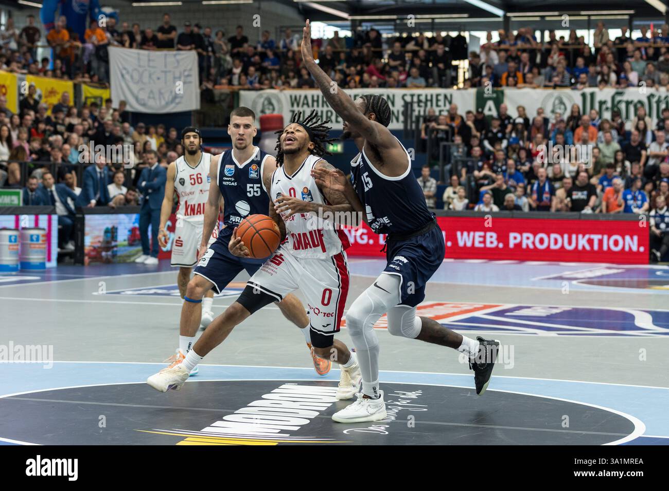 09.03.2025, Syntainics MBC - FIT/One Würzburg Baskets, Mike Lewis II ...