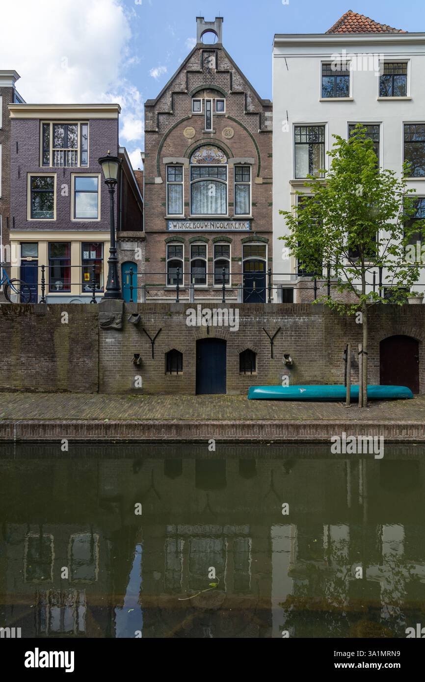 Oudegracht (old canal) with Traditional houses in the city centre of ...