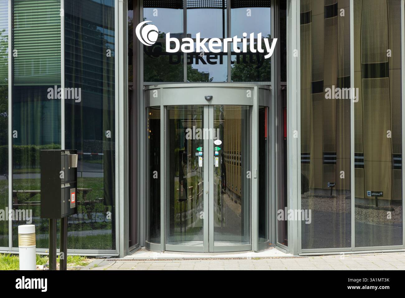Baker tilly logo hi-res stock photography and images - Alamy