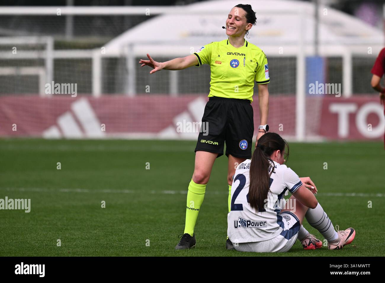 Referee Silvia Gasperotti and Marija Ana Milinkovic of F.C. Inter ...