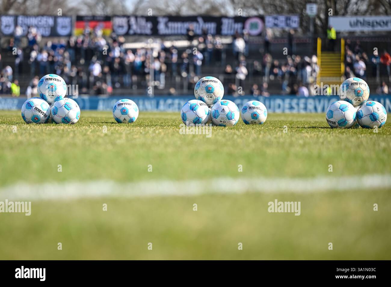 Ulm, Germany. 08th Mar, 2025. Soccer: Bundesliga 2, SSV Ulm 1846 - 1 ...