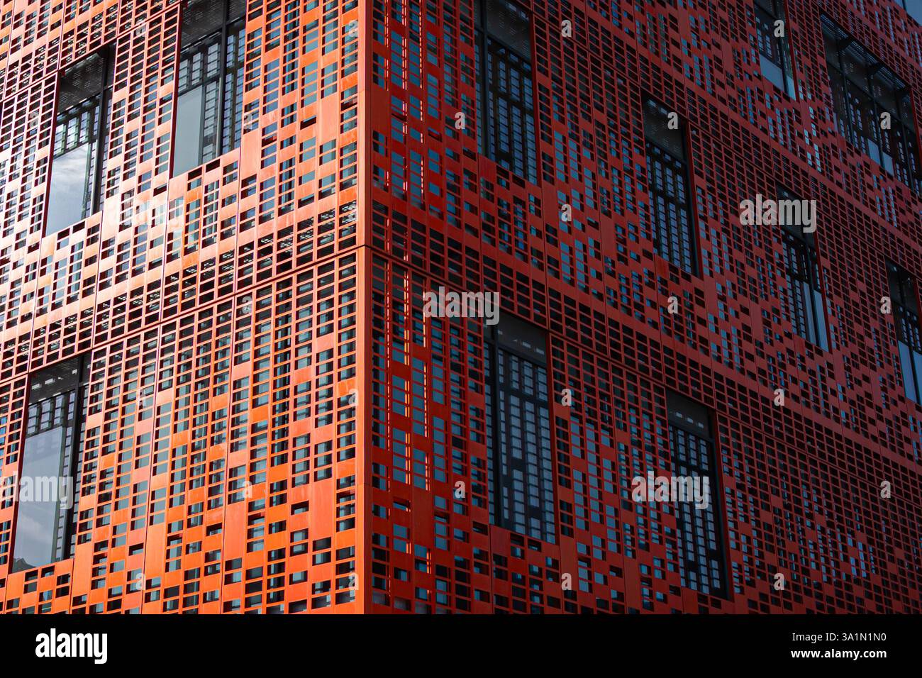 Manchester Royal Infirmary (MRI) is a large NHS teaching hospital in ...