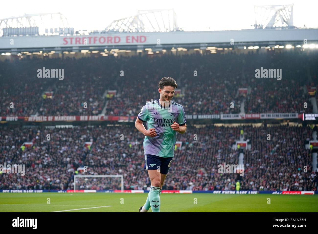 Arsenal's Declan Rice runs on the pitch during the English Premier ...